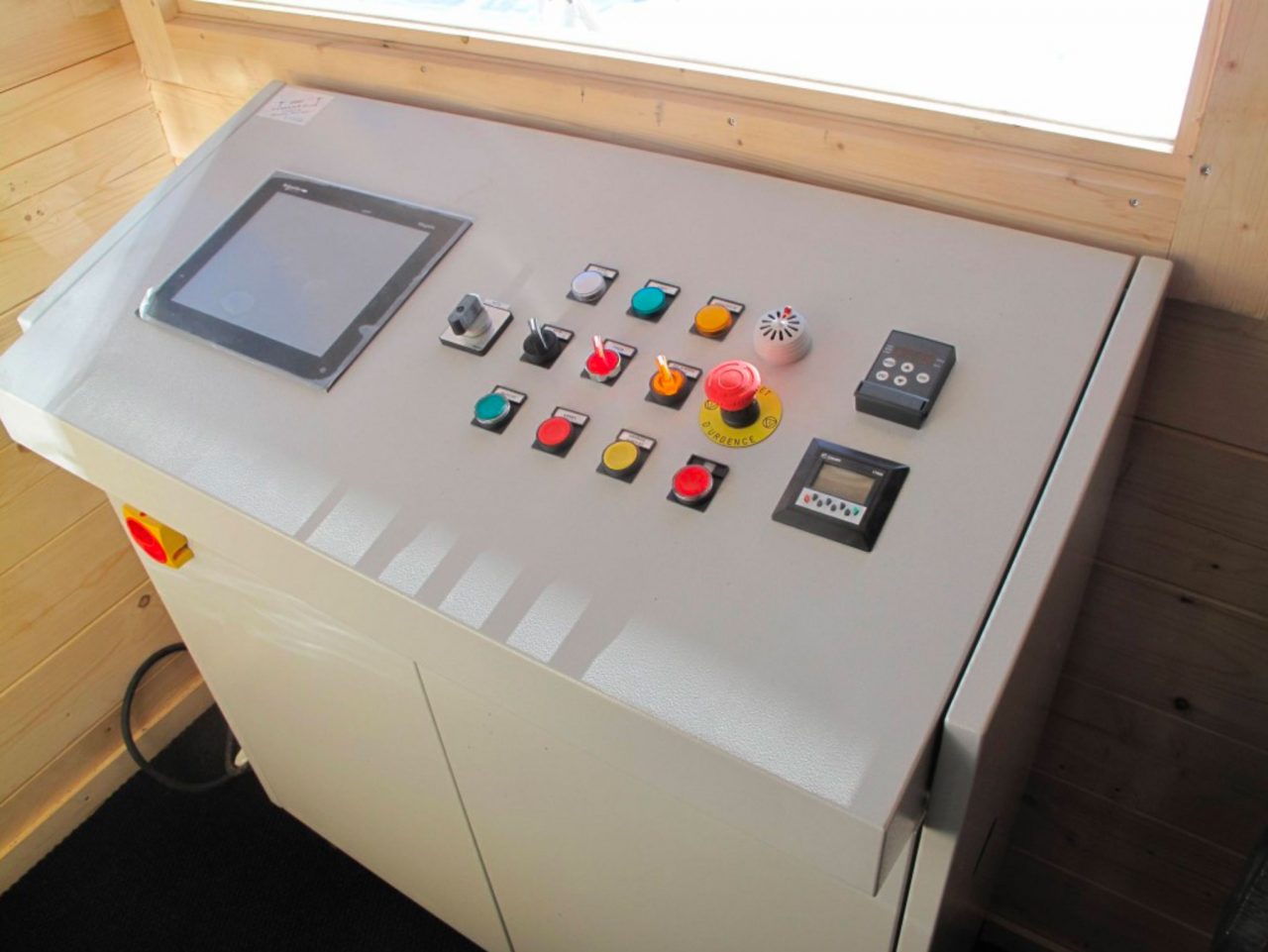 Le pupitre de commande - devmontaz